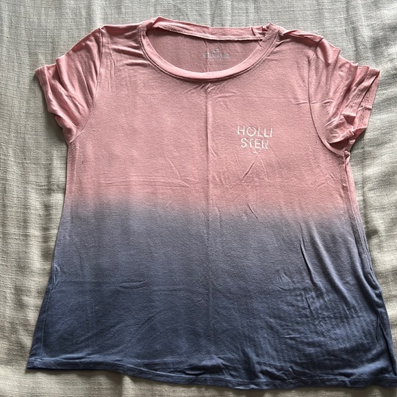 Hollister | Tops | Gradient Tee | Poshmark